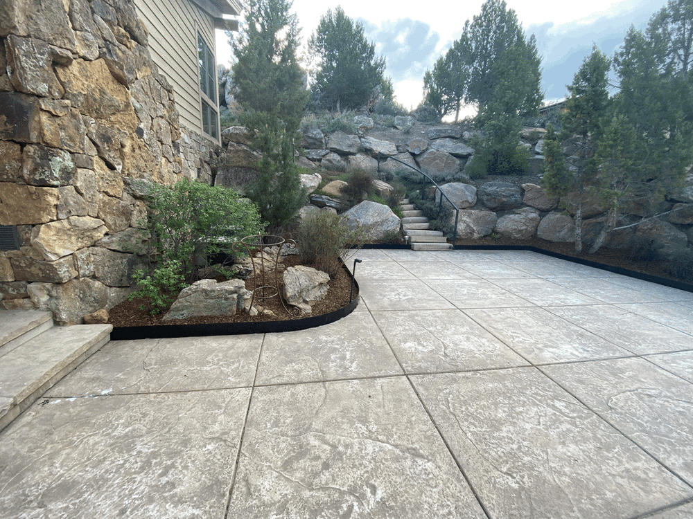 Core Edge Black Steel Lawn Edging 2.5-6" | Henderson Garden Supply